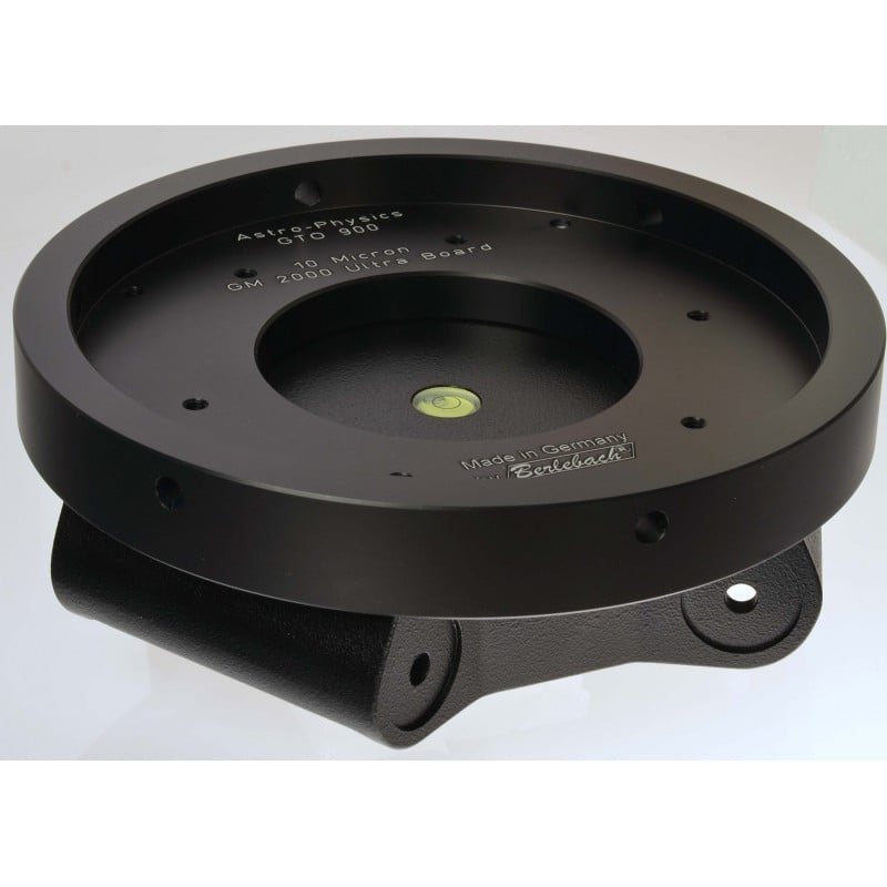 Berlebach Planet tripod with 37 cm accessory tray for Astro Physics 900